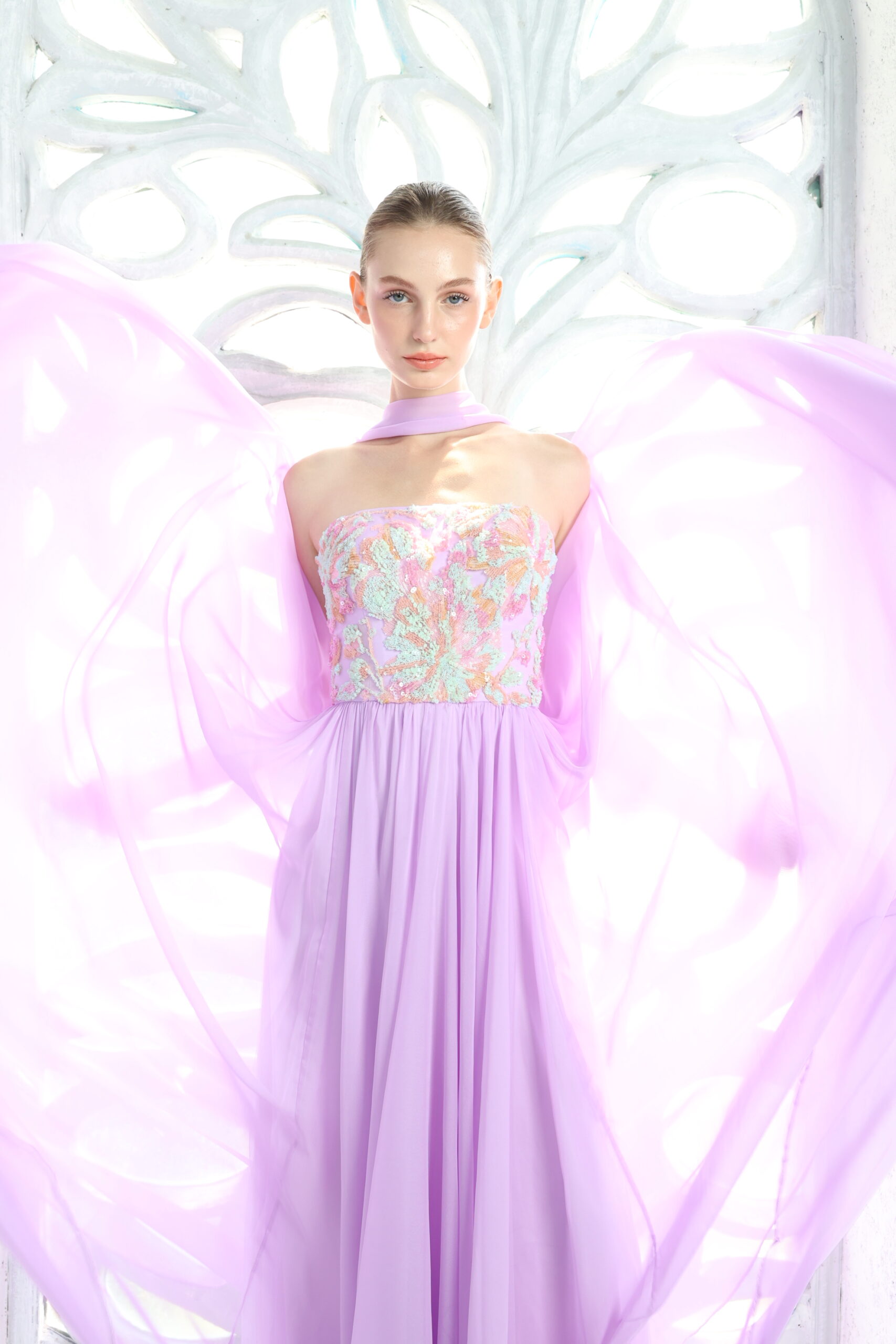 FLORAL DEITIES – NARONG